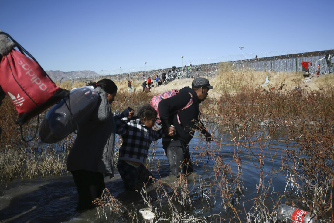 U.S. delegation meets with Mexico’s government on migrant influx | News ...